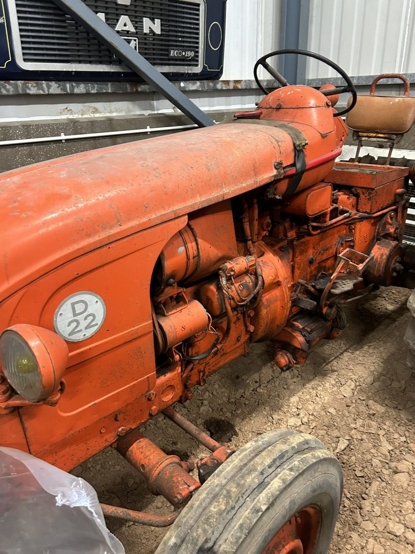 RENAULT D22 TRACTOR - NO V5 | For Sale | Fell View Garage